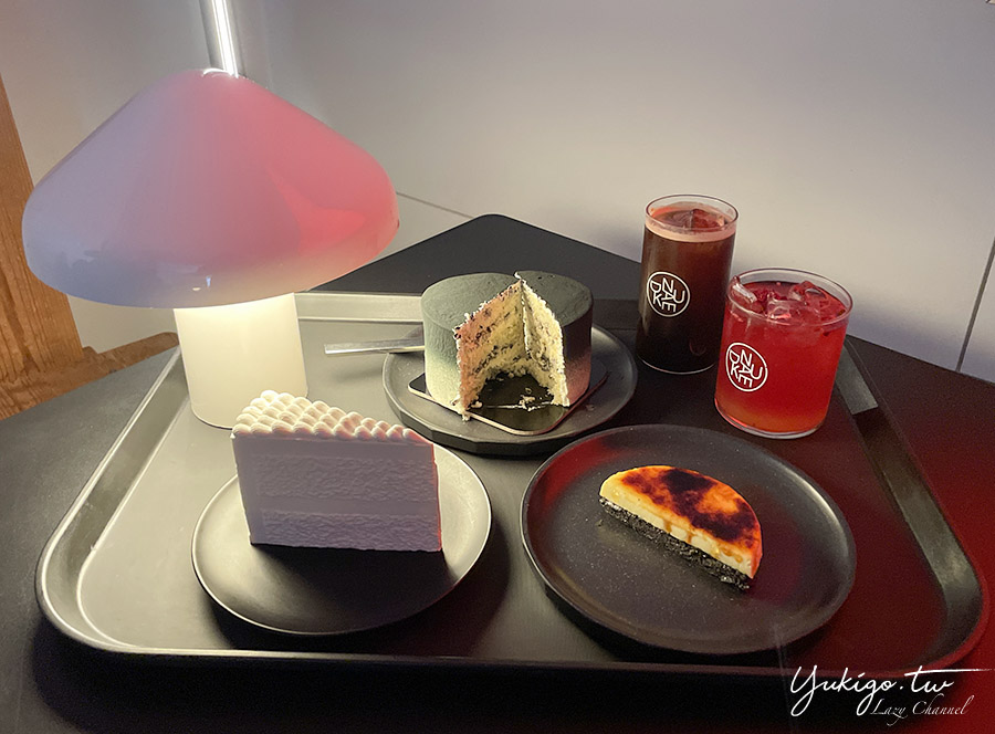 【首爾】NUDAKE Seongsu，聖水洞藝術咖啡店，Gentle Monster旗下黑白甜點 @Yuki's Lazy Channel